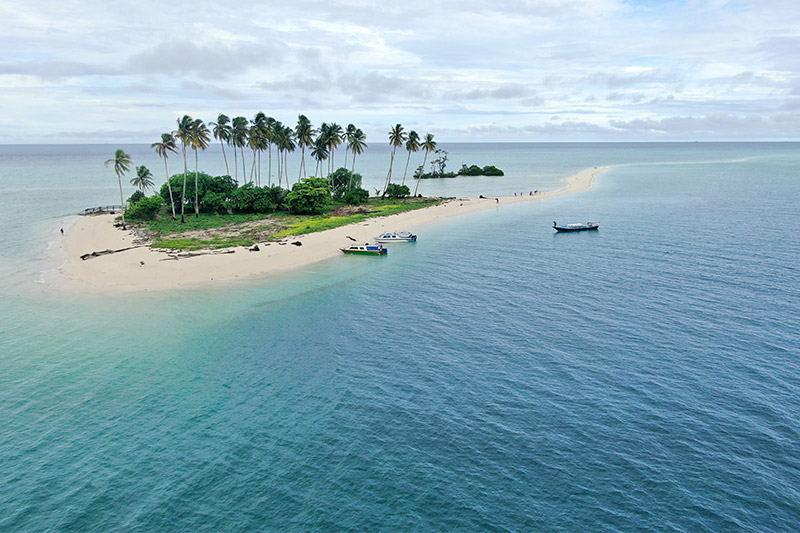 Derwan Islands - Scuba Diving Vacations